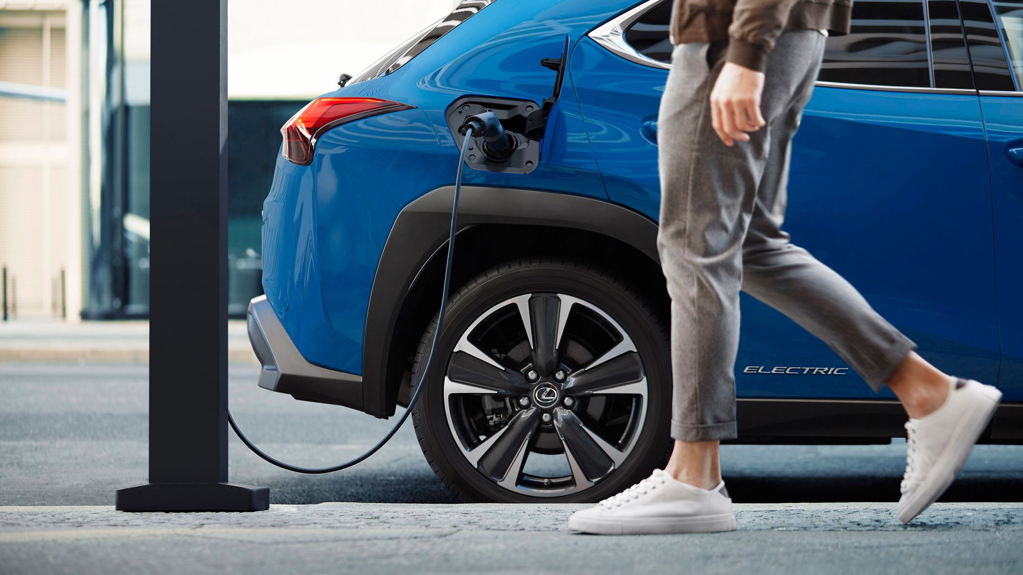 Slik blir Lexus' første elbil